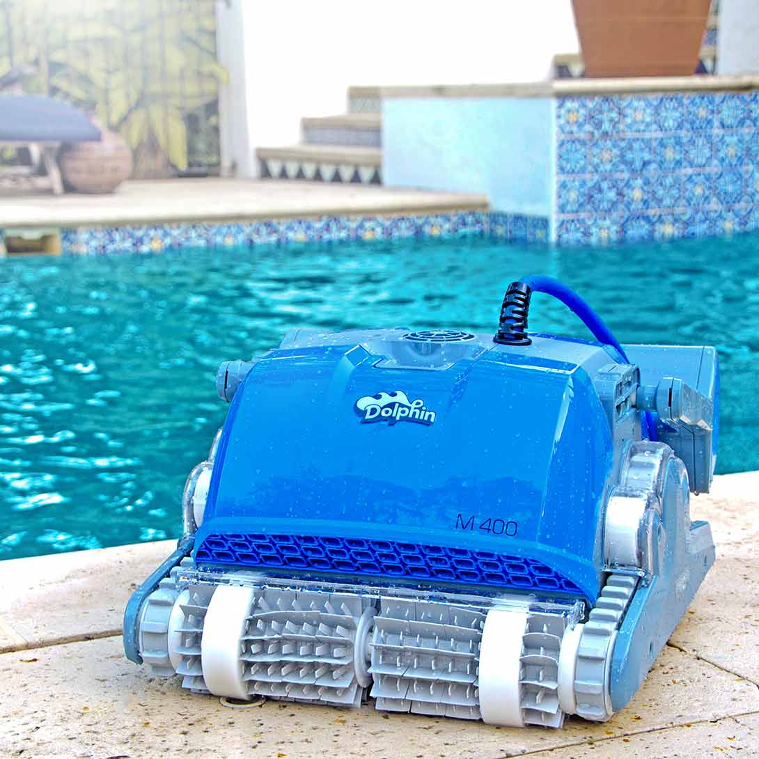 Robots de piscines | Robot Dolphin M400 | Piscine Spa 74 Haute Savoie ...